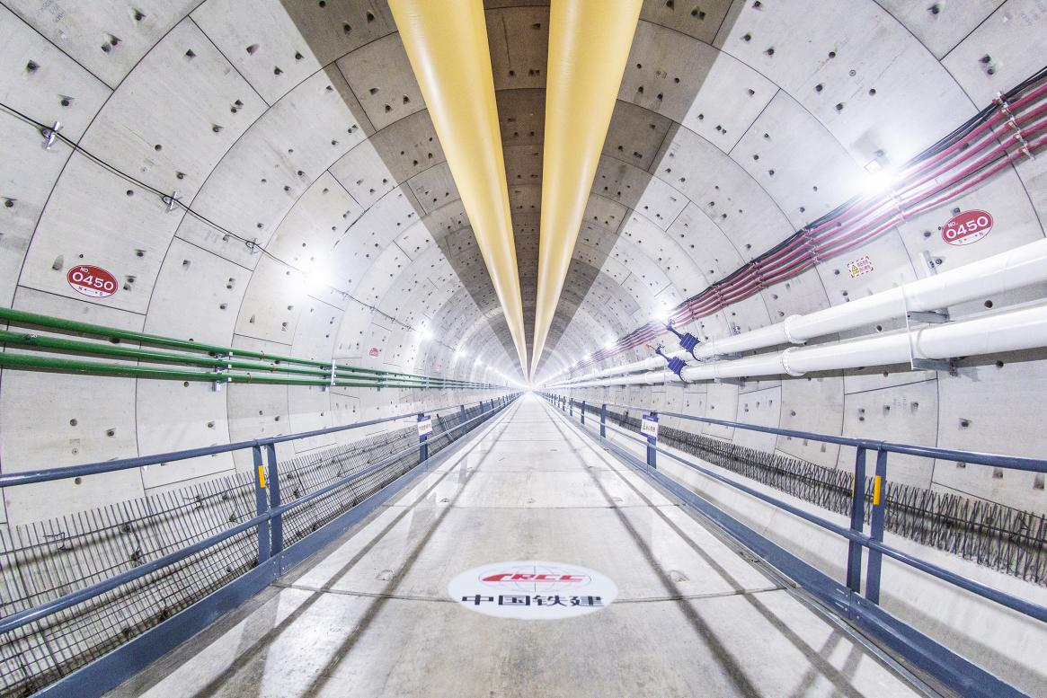 “国之重器”大显身手 东六环改造工程全速“绿色掘进”